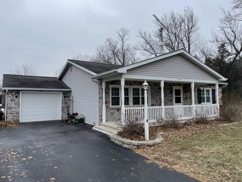 3 BEDROOM RANCH STYLE HOME - Hess Auction Group