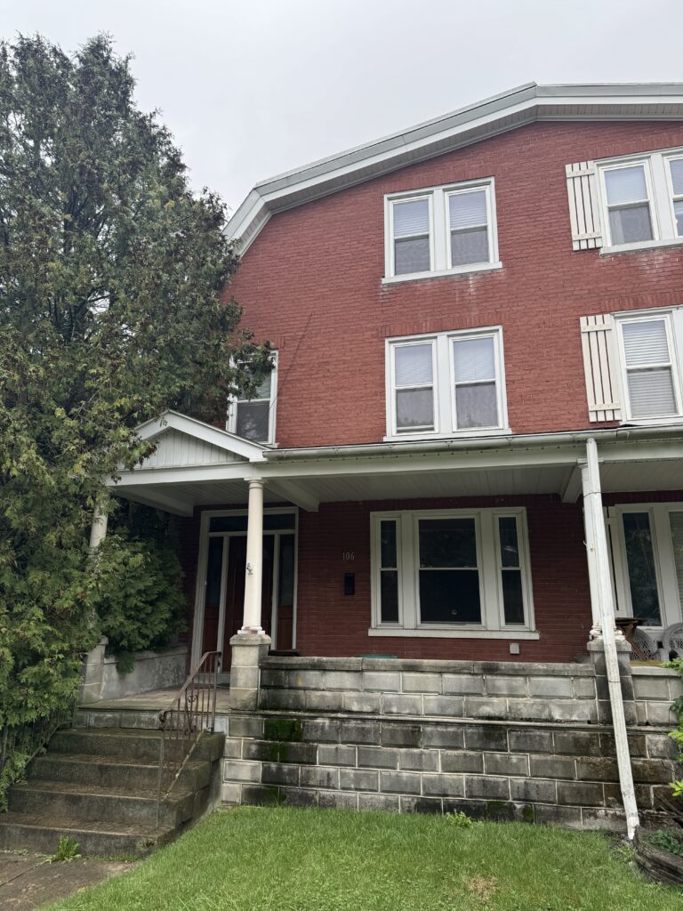 LANCASTER 4 BEDROOM BRICK HOME - Hess Auction Group