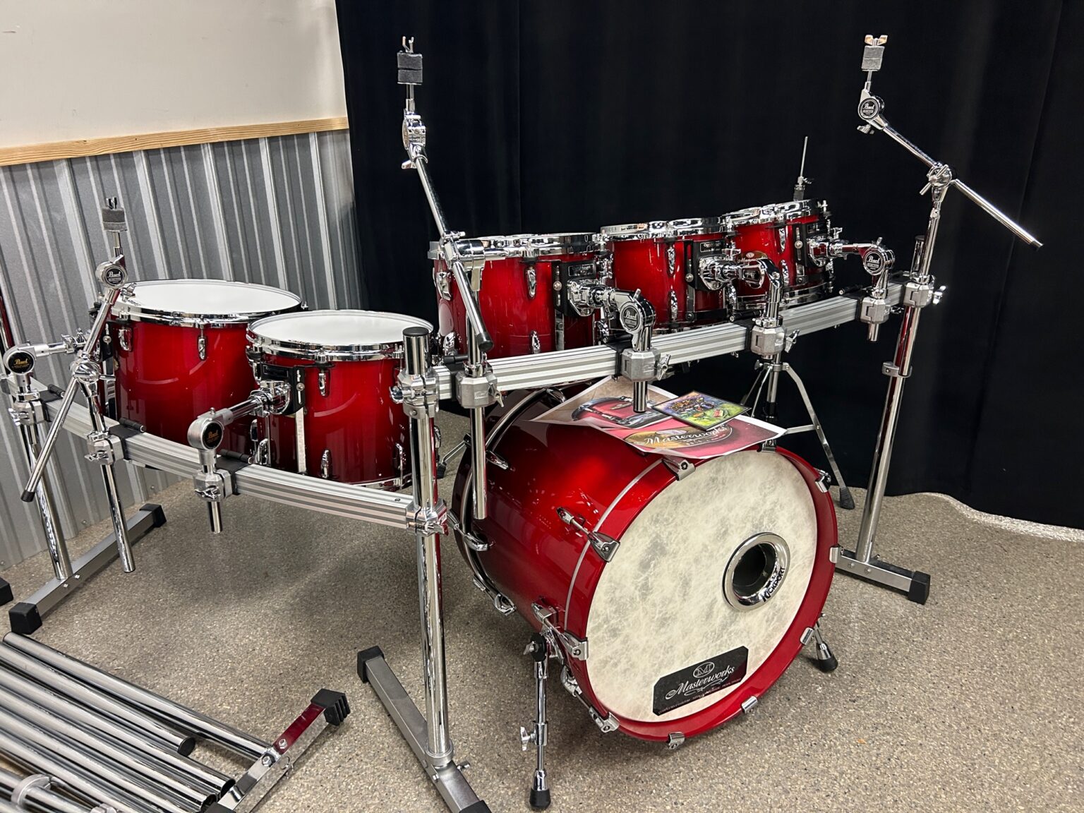 Online Musical Instruments & Memorabilia Auction - Hess Auction Group